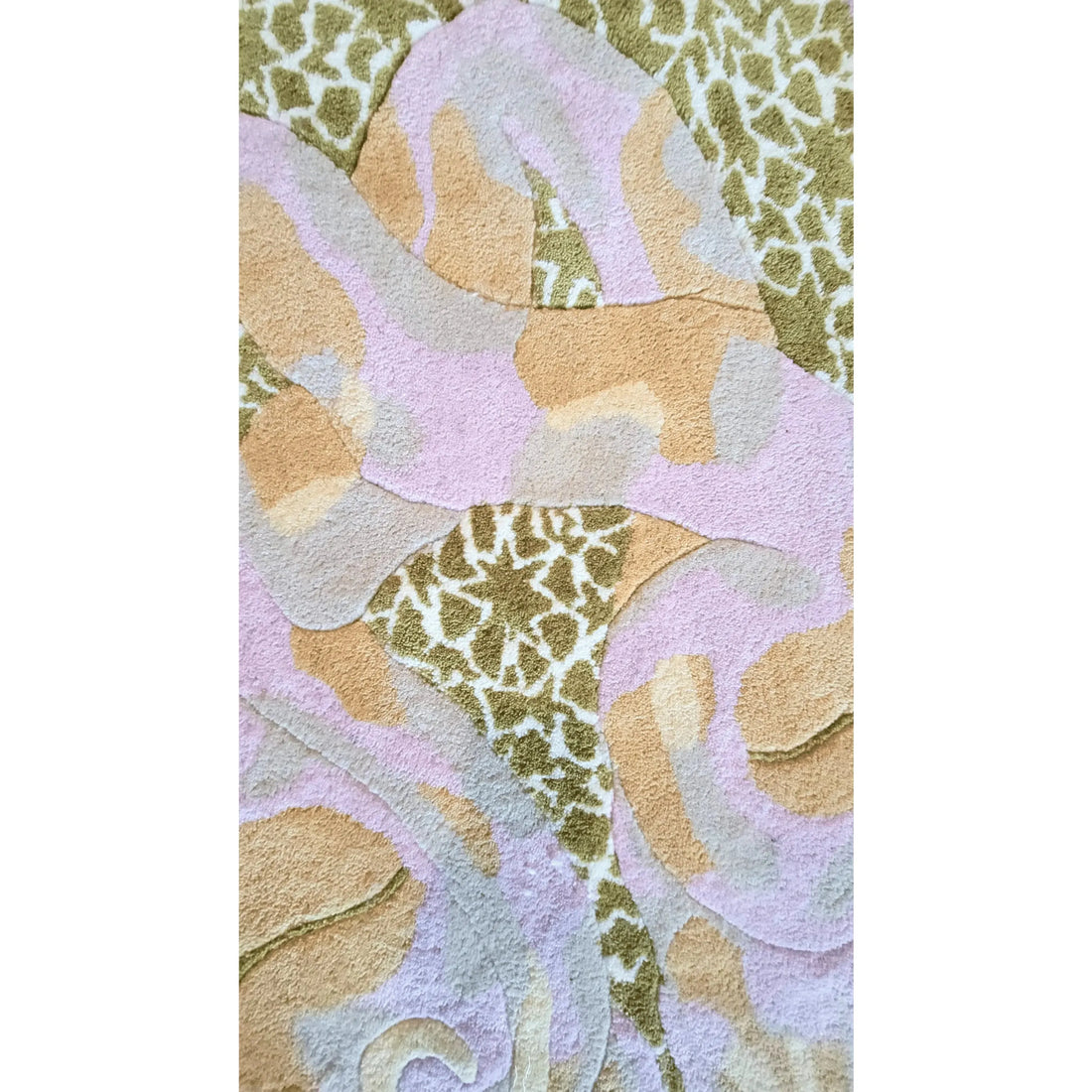 Scalloped Serpentine Duo Harmony Hand Tufted Rug – MAIA HOMES