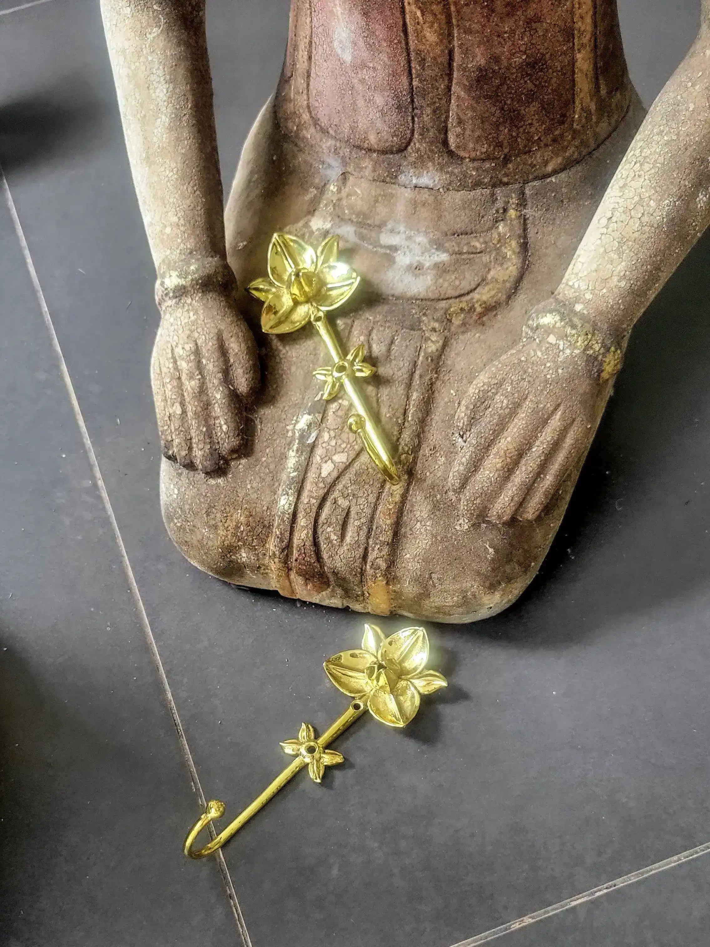 Recycled Bullet Brass Flower Wall Hook Set - Rumduol – MAIA HOMES